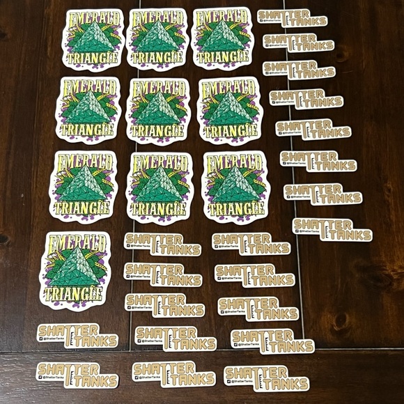 Accessories | Lot Of 3 Emerald Triangle Shatter Tanks 420 710 Brand New ...